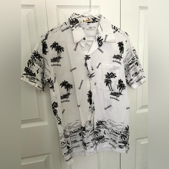 Shoreline | Shirts | Mens White And Black Medium Bahamas Palm Tree Tropical Button Down Shirt ...